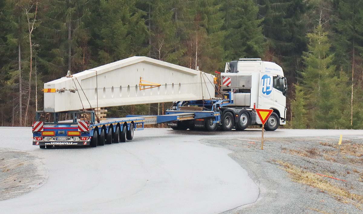 HI-palkit kuljetuksessa | Pielisen Betoni